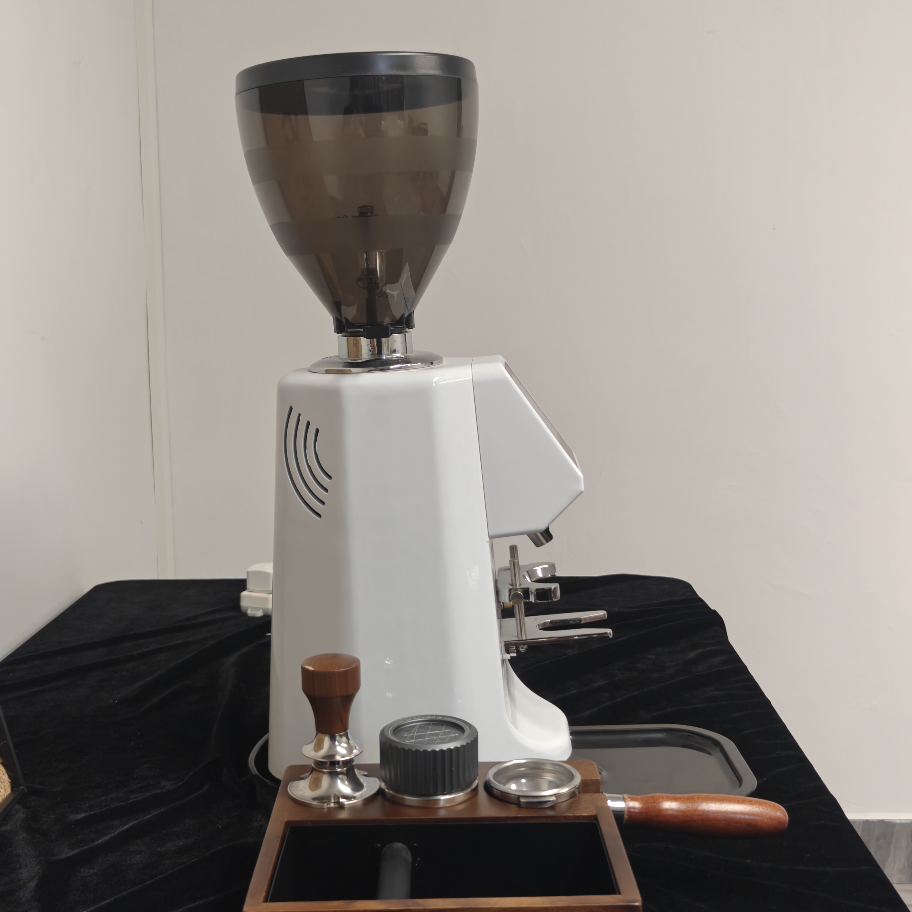 Coffee grinder - Premium Coffee Machine with Grinder | Wholesale & OEM ...